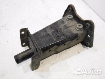 Кронштейн усилителя переднего бампера купить в Санкт-Петербурге ...